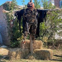 Scarecrow Stroll
