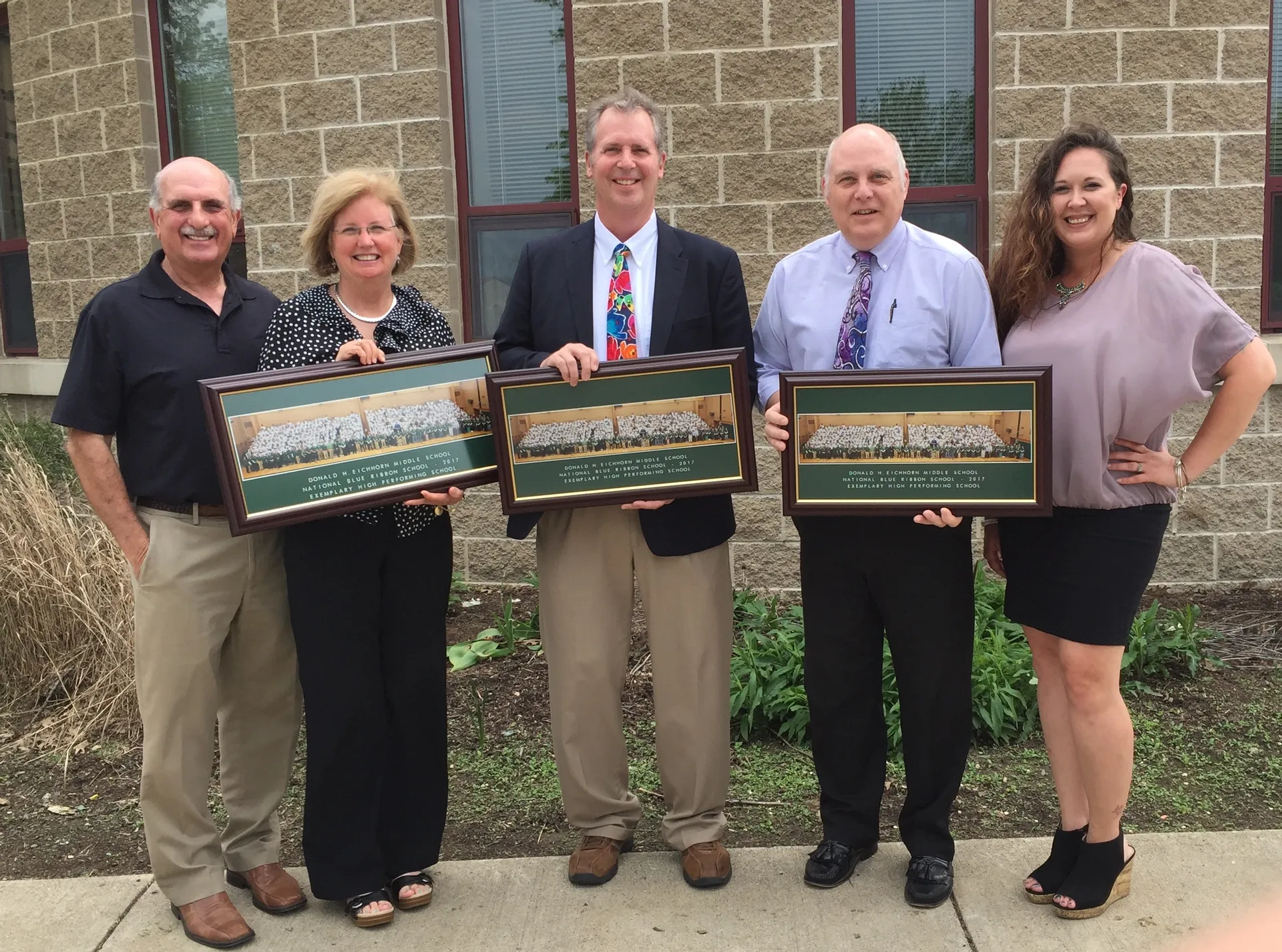 Lewisburg Studio Presents Gifts to the Donald H. Eichhorn Middle School ...