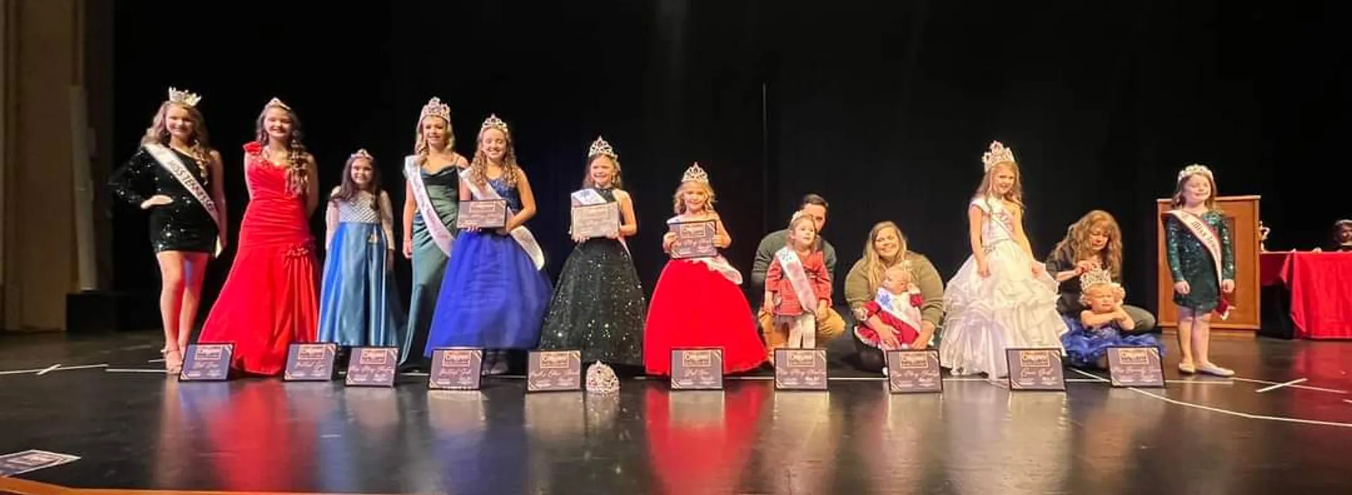 Miss Merry Christmas Pageant