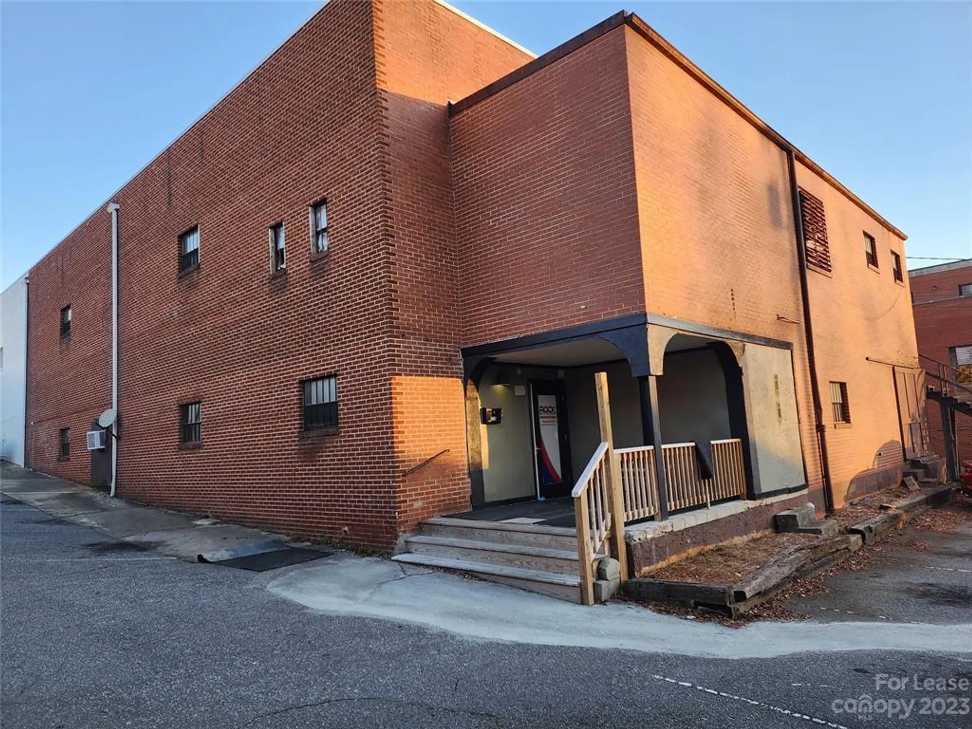 215 West Front Street - For Lease
