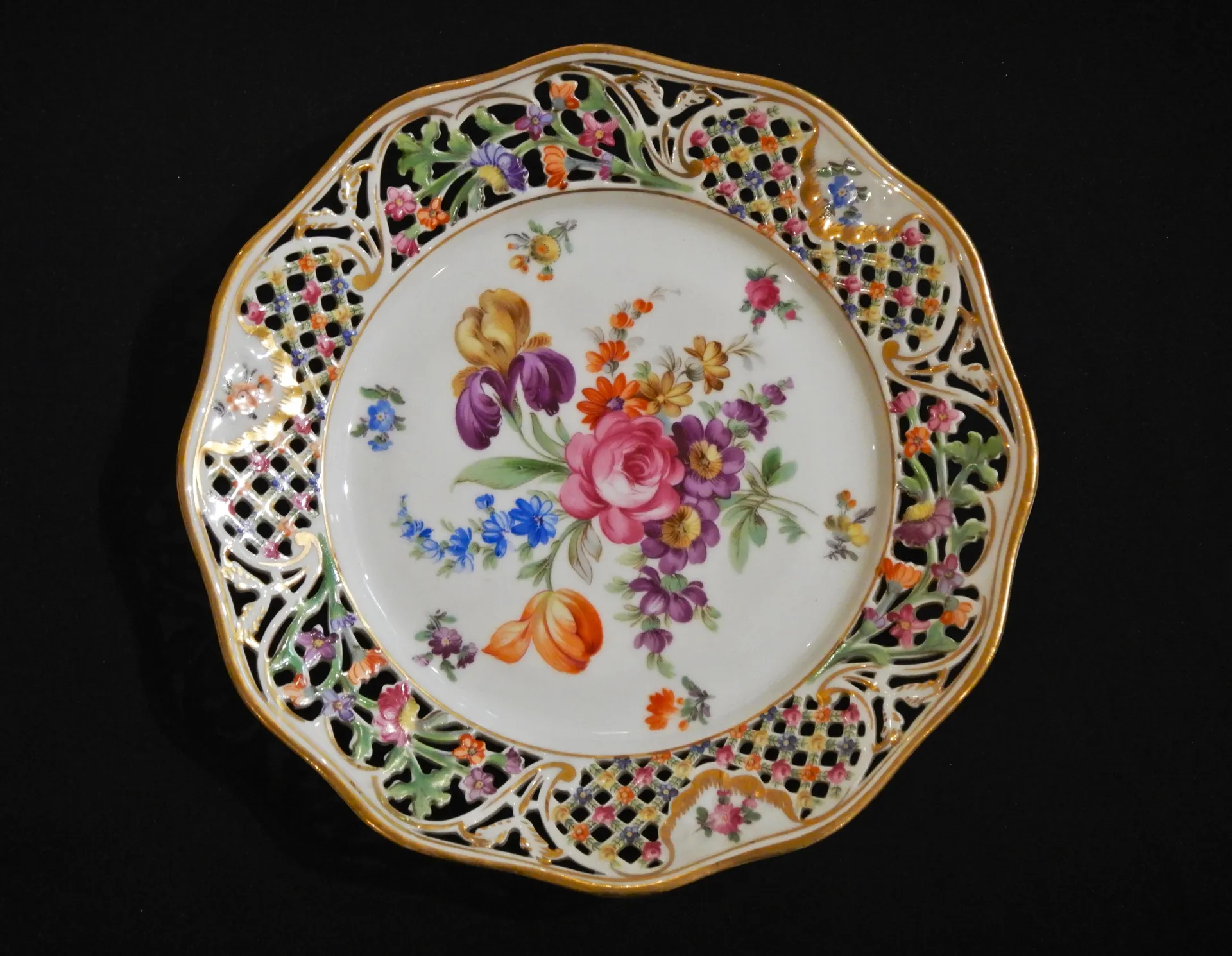Dresden Plates & Their Namesake Quilts