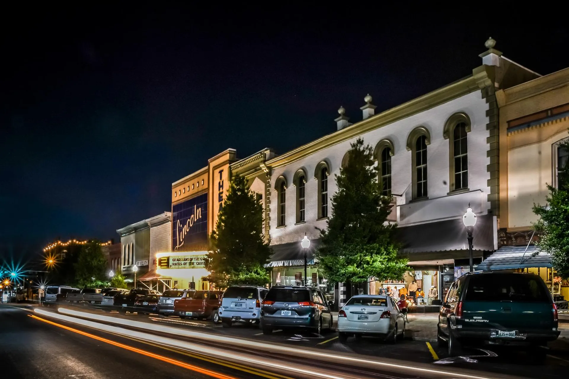 Christmas on the Square: Light up your storefront December 7th!